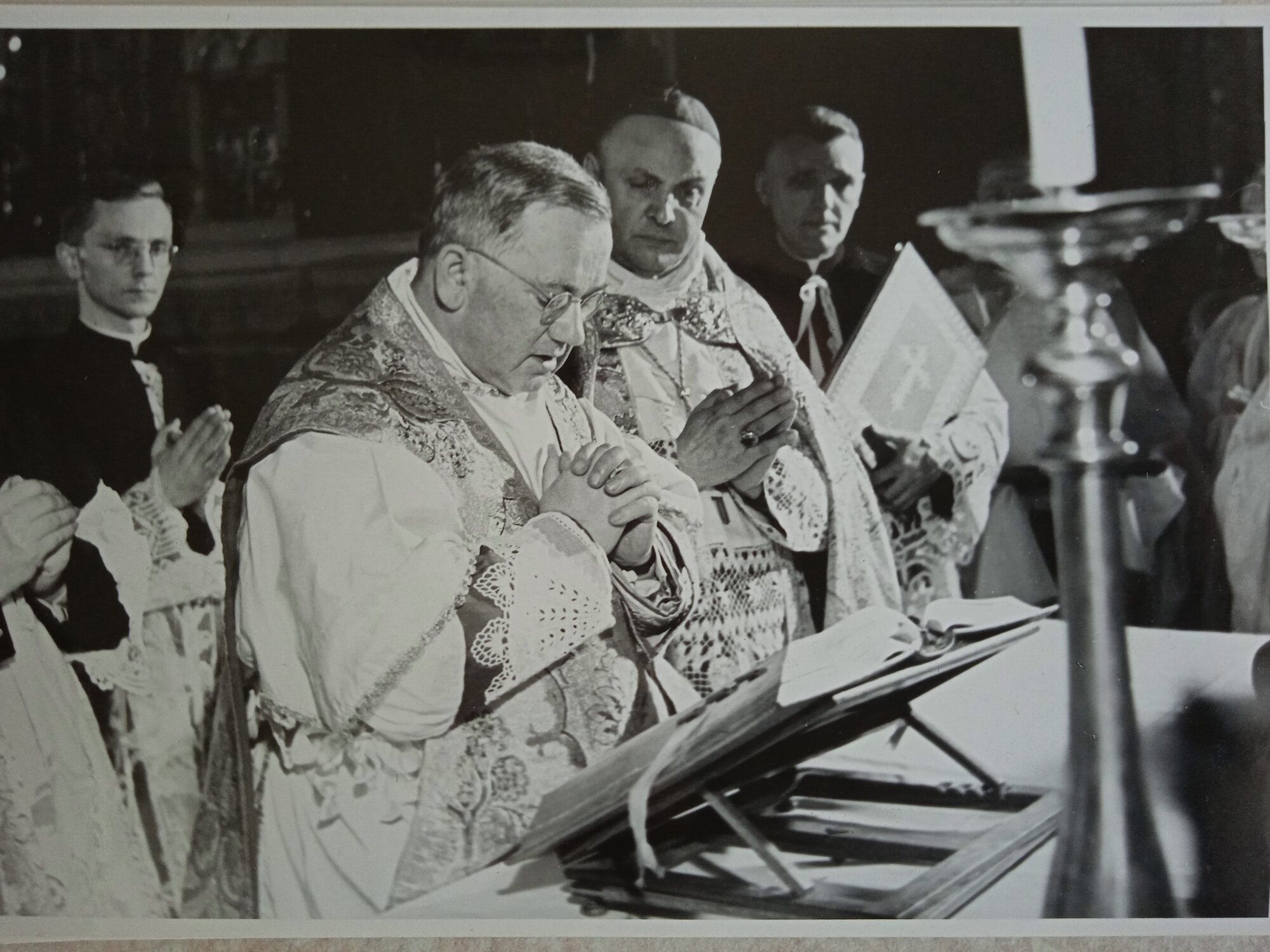 Arcibiskup Matocha: Přísně tajné - Radio Proglas